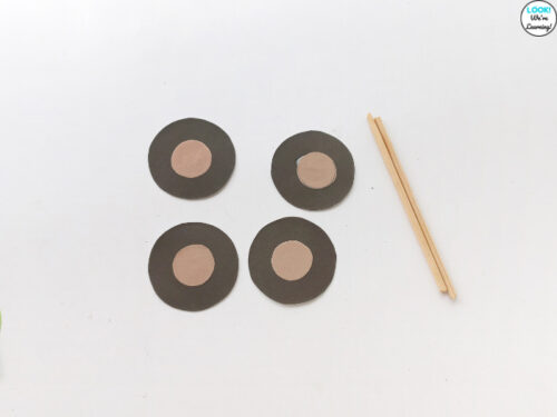 Easy Paper Roll Train Craft for Kids - Look! We're Learning!